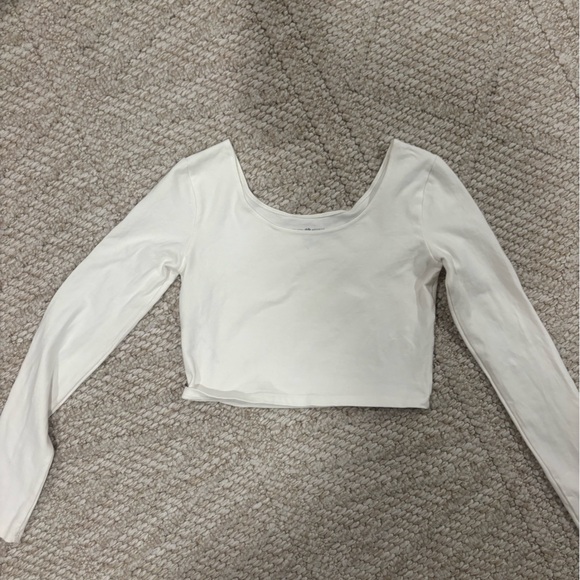 Brandy Melville | Tops | White Brandy Long Sleeve Crop Top | Poshmark